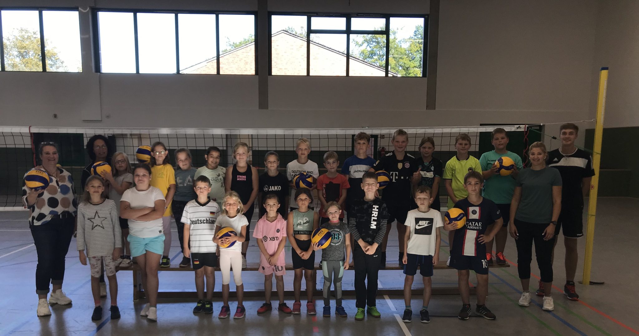 NWVV und TuS Berge machen mit der Volleyball School Tour Station 2023 ...